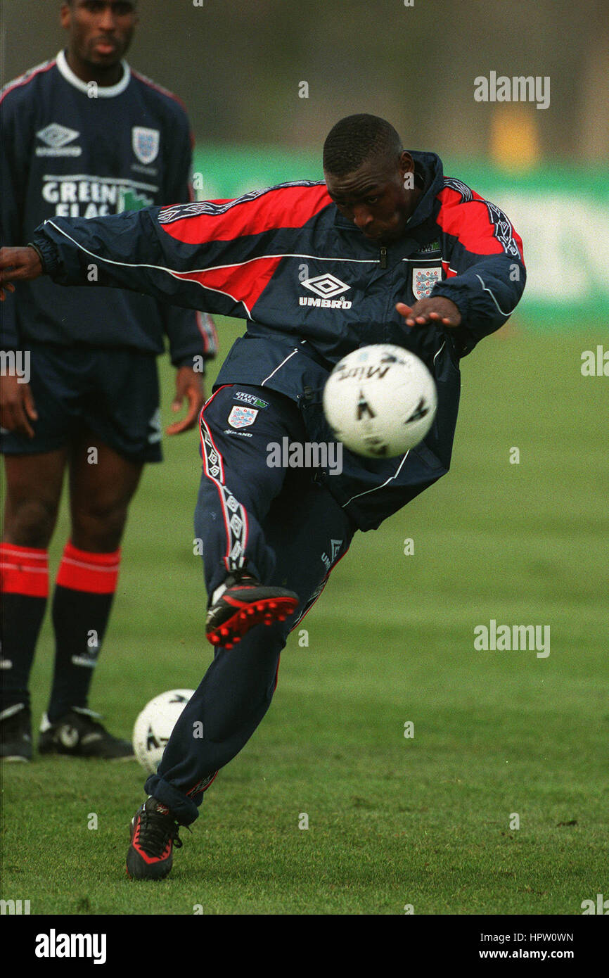 Andy cole england training hi-res stock photography and images - Alamy