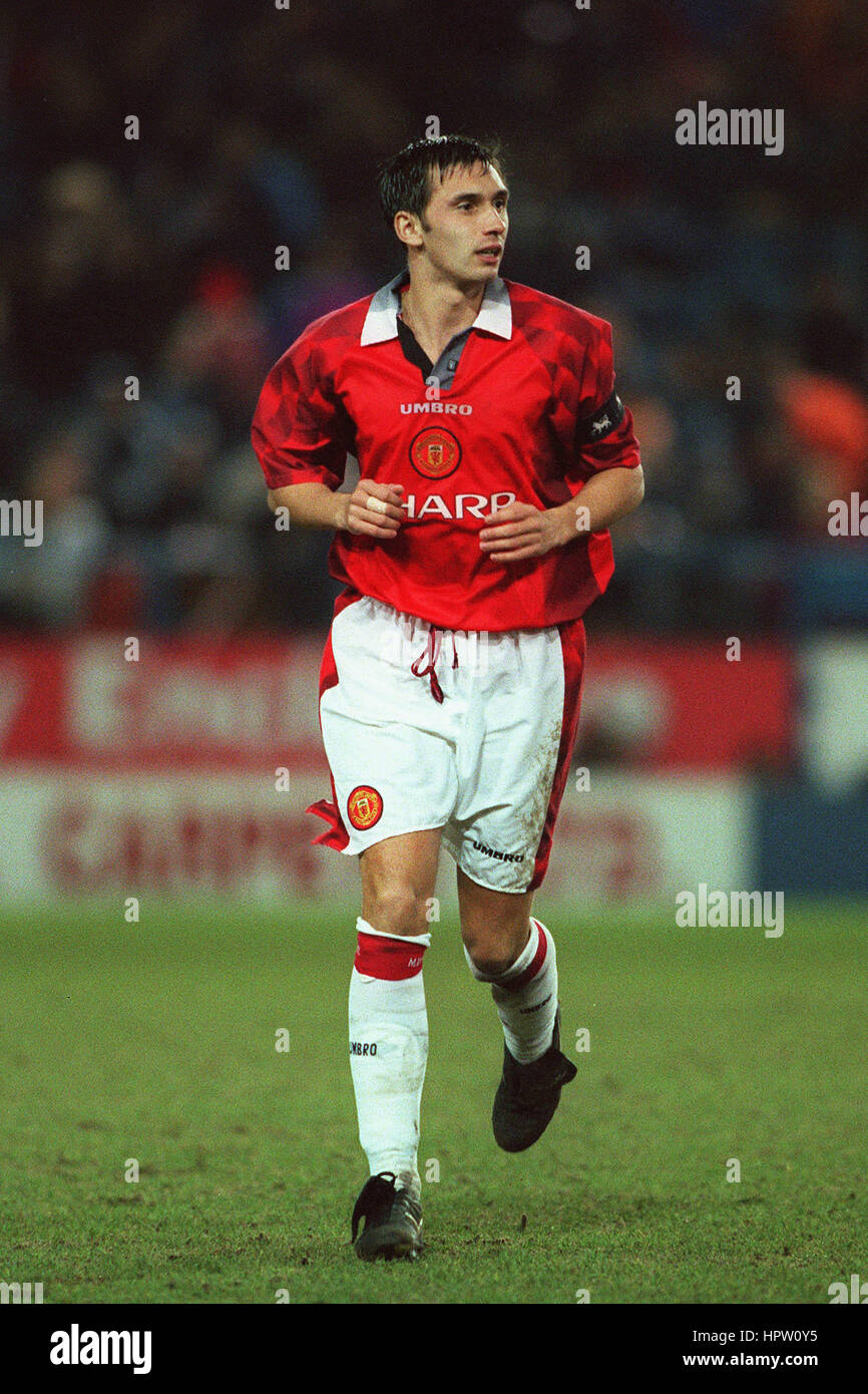 CHRIS CASPER MANCHESTER UNITED FC 12 February 1998 Stock Photo - Alamy