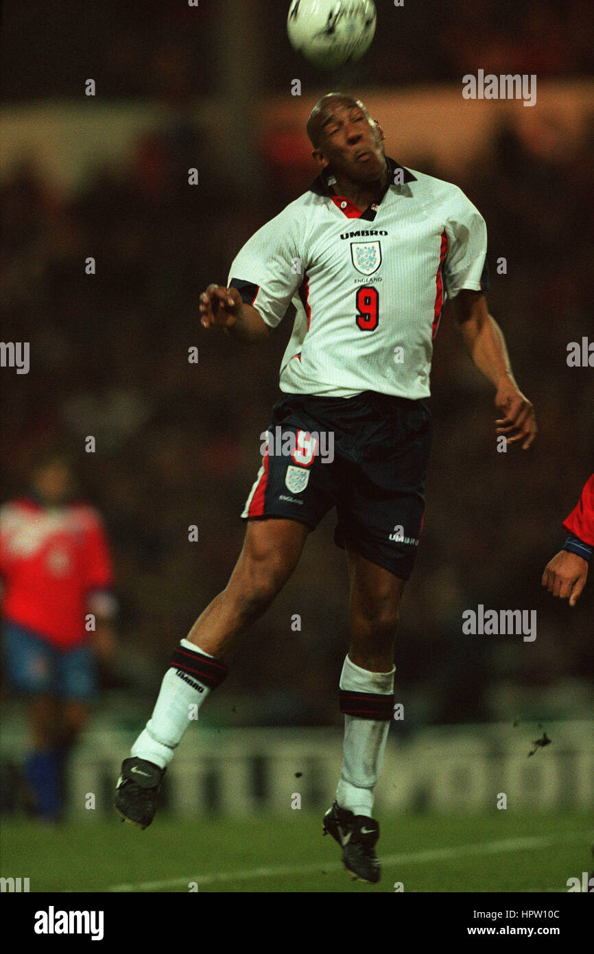 Dion dublin coventry hi-res stock photography and images - Alamy