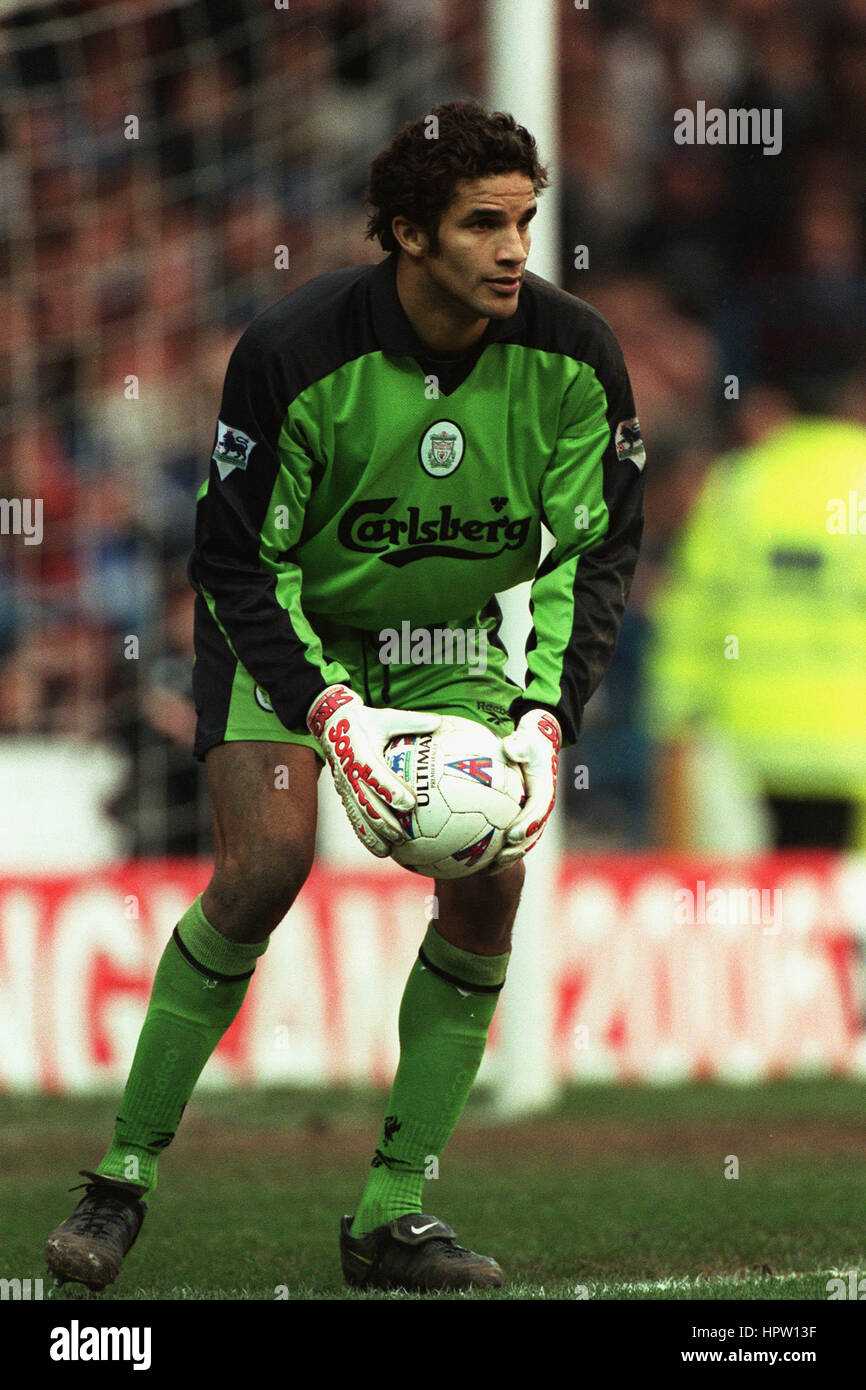 DAVID JAMES LIVERPOOL FC 16 February 1998 Stock Photo - Alamy