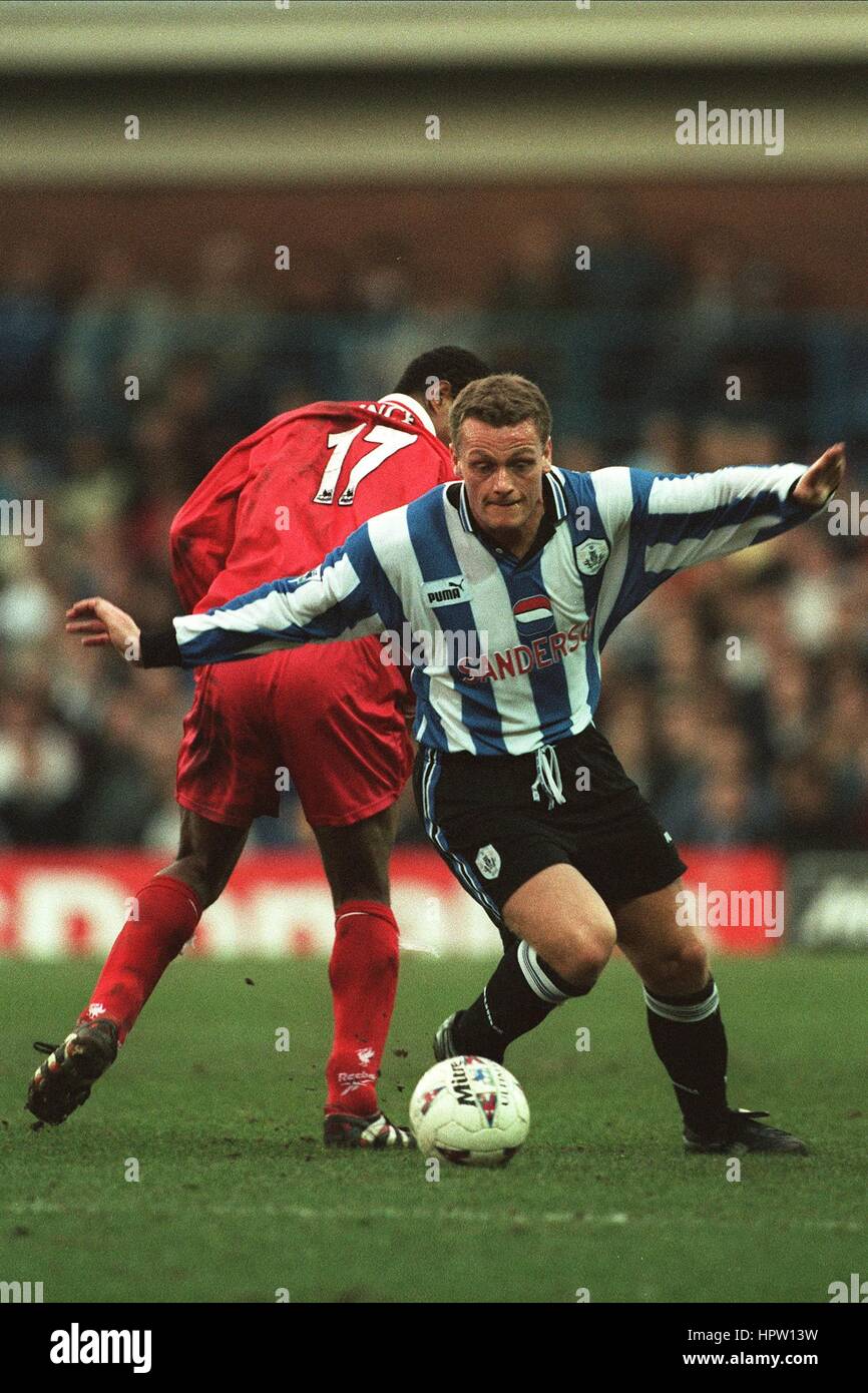 JIM MAGILTON & PAUL INCE SHEFFIELD WED V LIVERPOOL FC 16 February 1998 ...