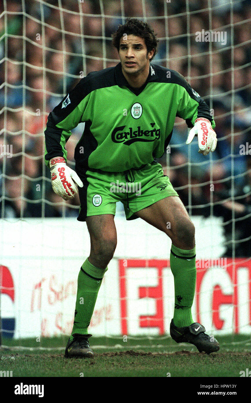 DAVID JAMES LIVERPOOL FC 16 February 1998 Stock Photo - Alamy