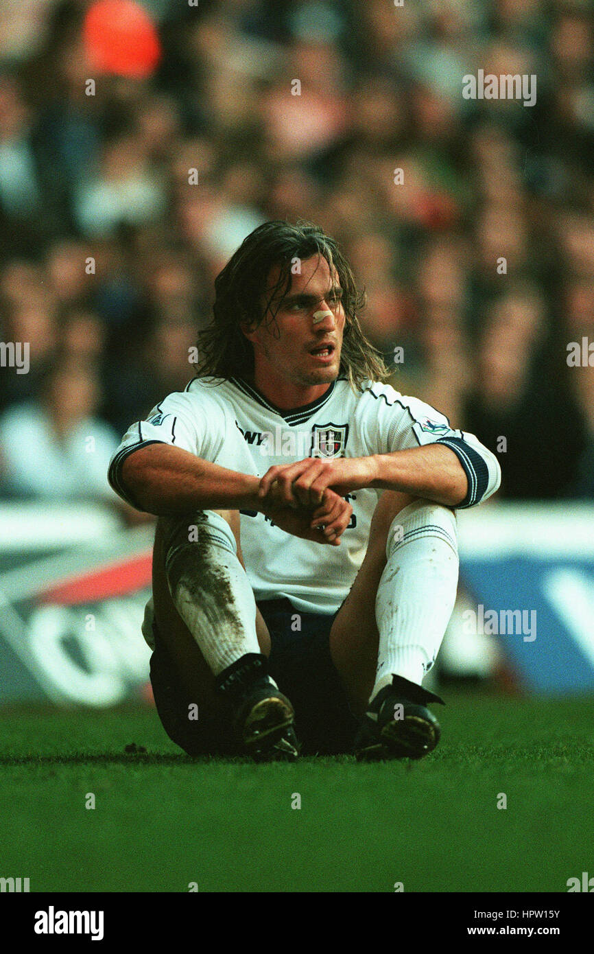 David ginola hi-res stock photography and images - Alamy