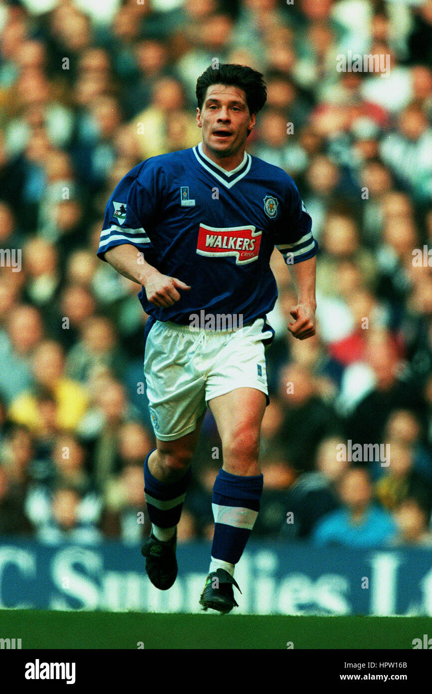 Tony cottee hi-res stock photography and images - Alamy