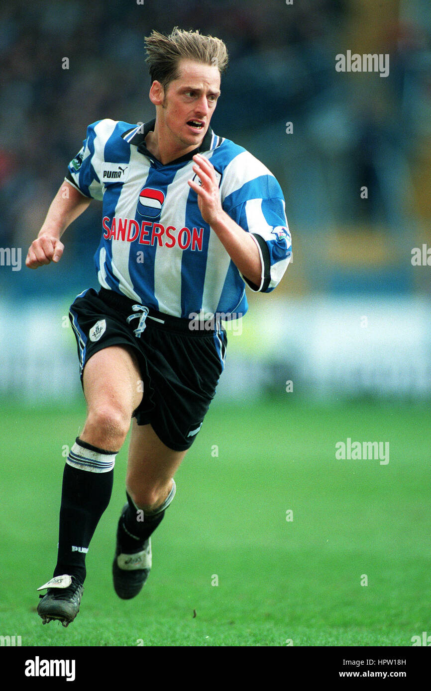 GRAHAM HYDE SHEFFIELD WEDNESDAY FC 23 February 1998 Stock Photo - Alamy