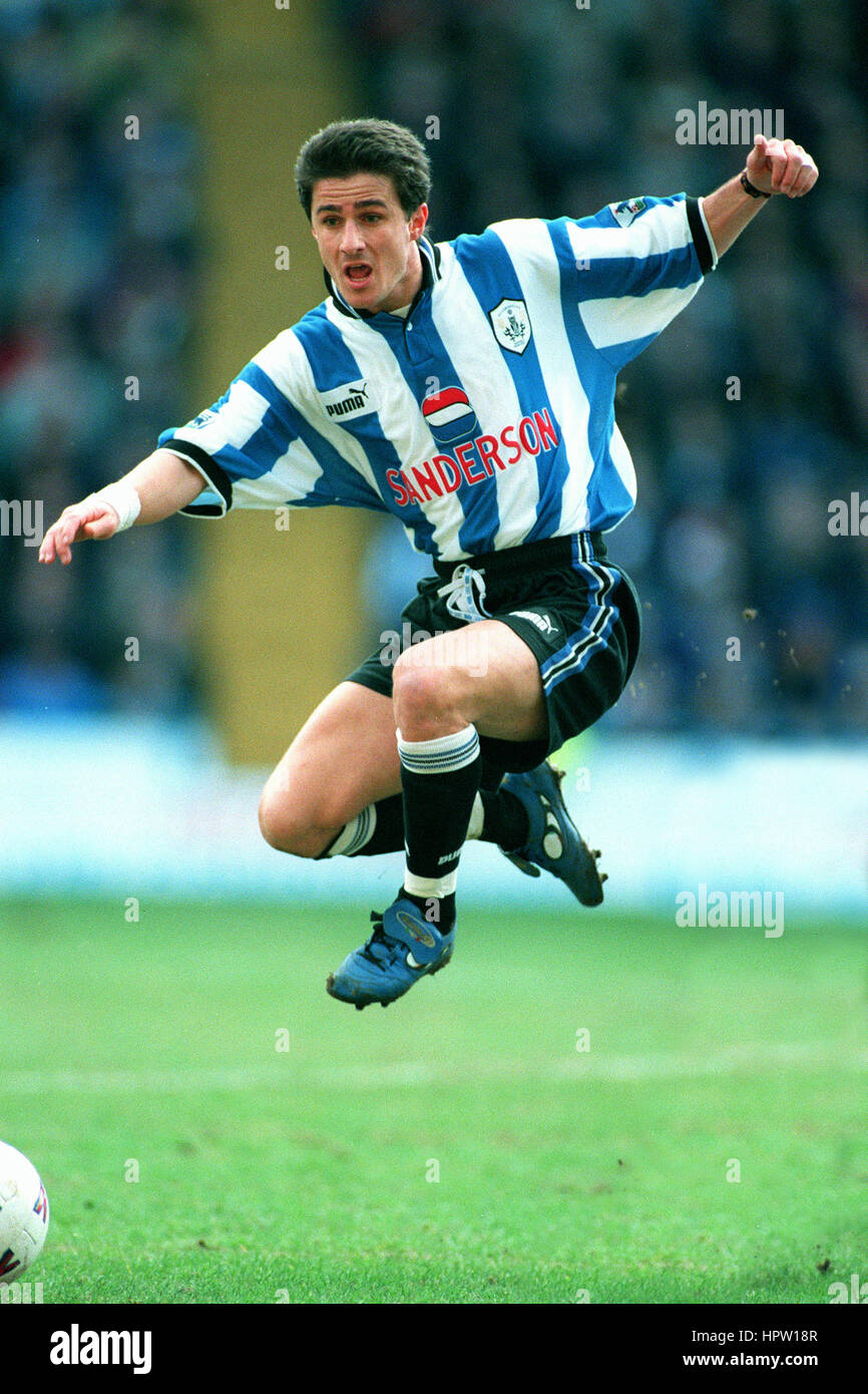 BENITO CARBONE SHEFFIELD WEDNESDAY FC 23 February 1998 Stock Photo - Alamy