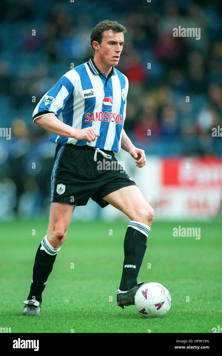 JON NEWSOME SHEFFIELD WEDNESDAY FC 23 February 1998 Stock Photo - Alamy