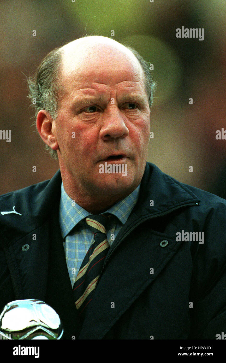 JIM SMITH DERBY COUNTY MANAGER 23 February 1998 Stock Photo - Alamy