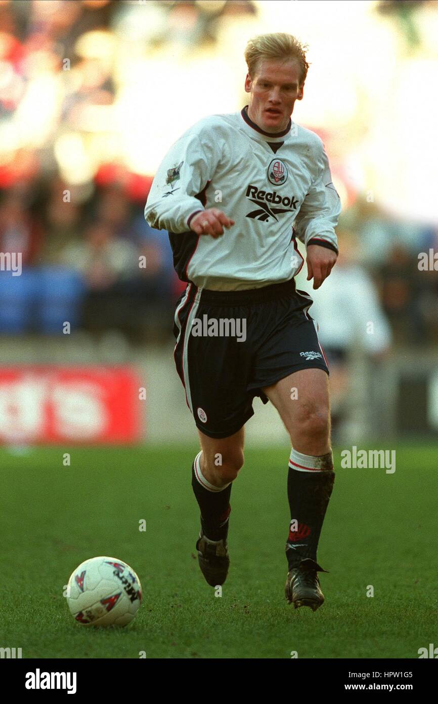 PER FRANDSEN BOLTON WANDERERS FC 24 February 1998 Stock Photo - Alamy