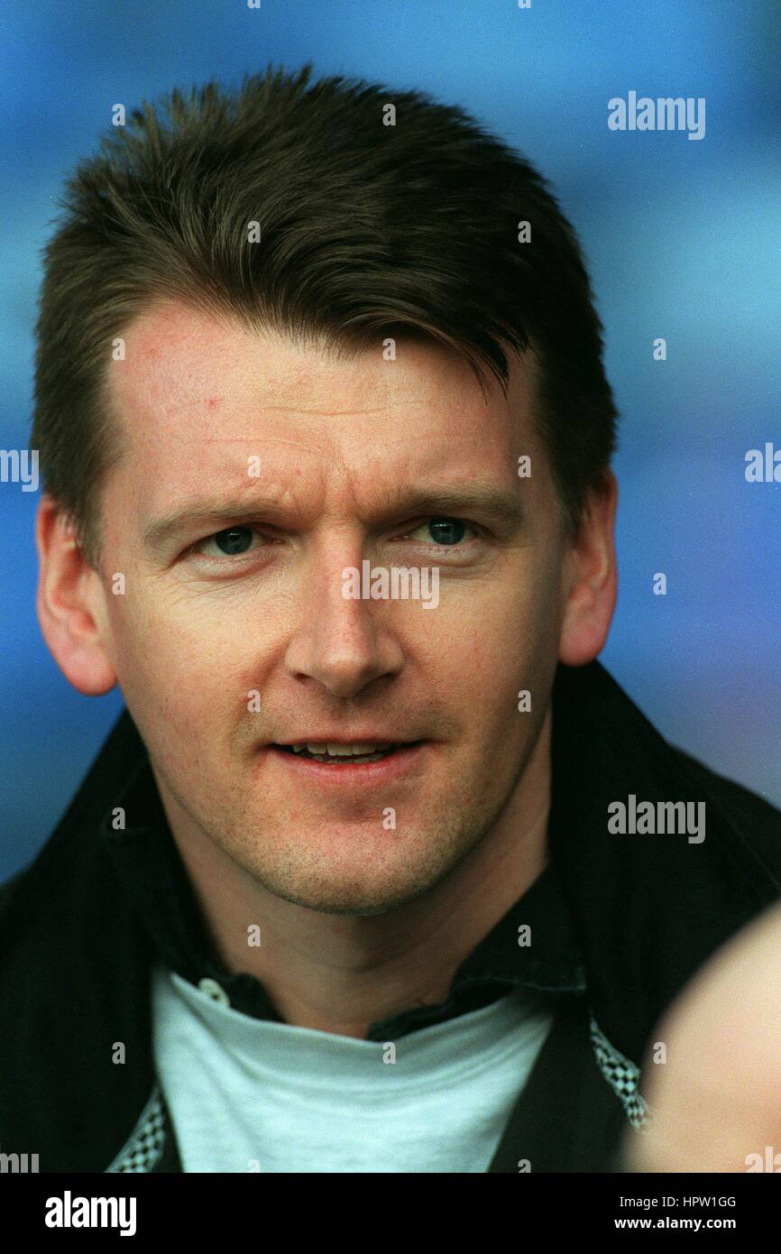 NIGEL SPACKMAN SHEFFIELD UNITED FC MANAGER 24 February 1998 Stock Photo ...