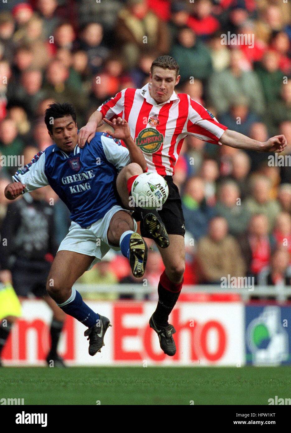 CHRIS MAKIN & BOBBY PETTA SUNDERLAND V IPSWICH TOWN 28 February 1998 ...
