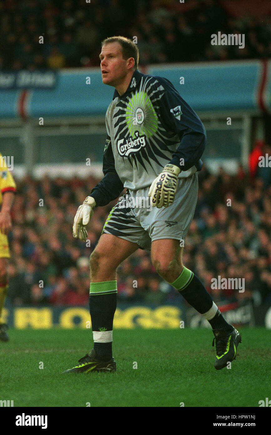 BRAD FRIEDEL LIVERPOOL FC 02 March 1998 Stock Photo - Alamy