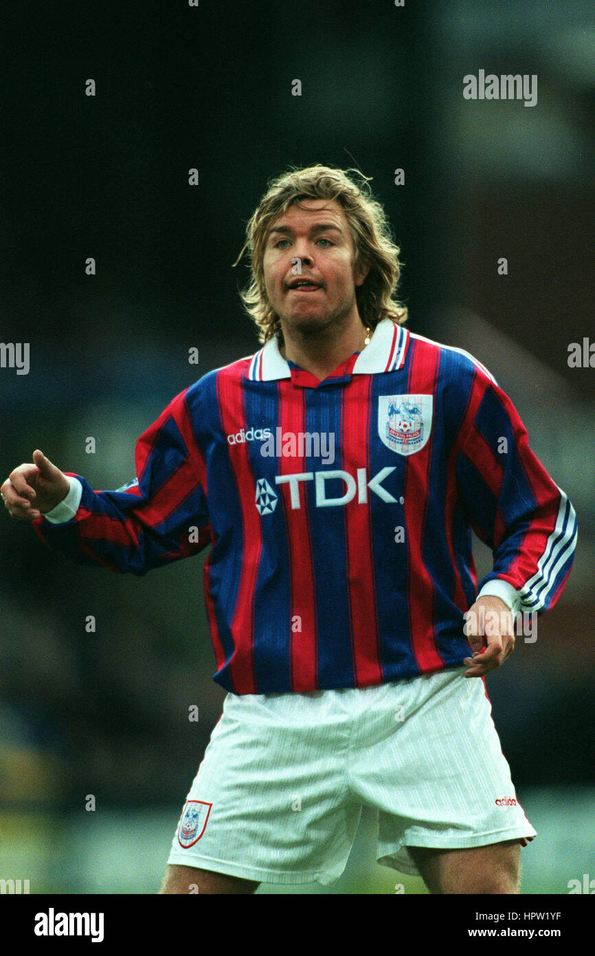 TOMAS BROLIN CRYSTAL PALACE FC 03 March 1998 Stock Photo - Alamy