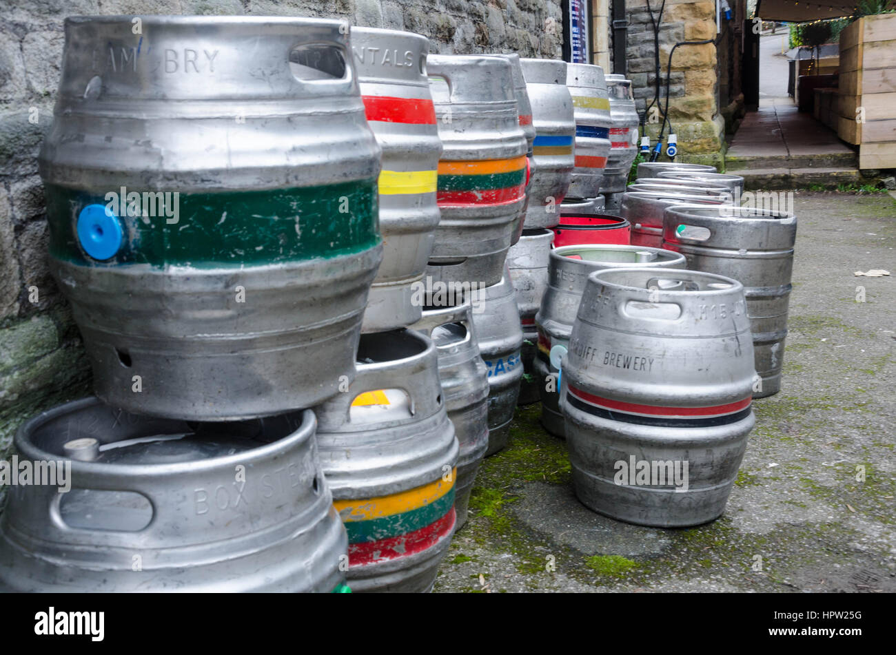 Stacked barrels hi-res stock photography and images - Alamy