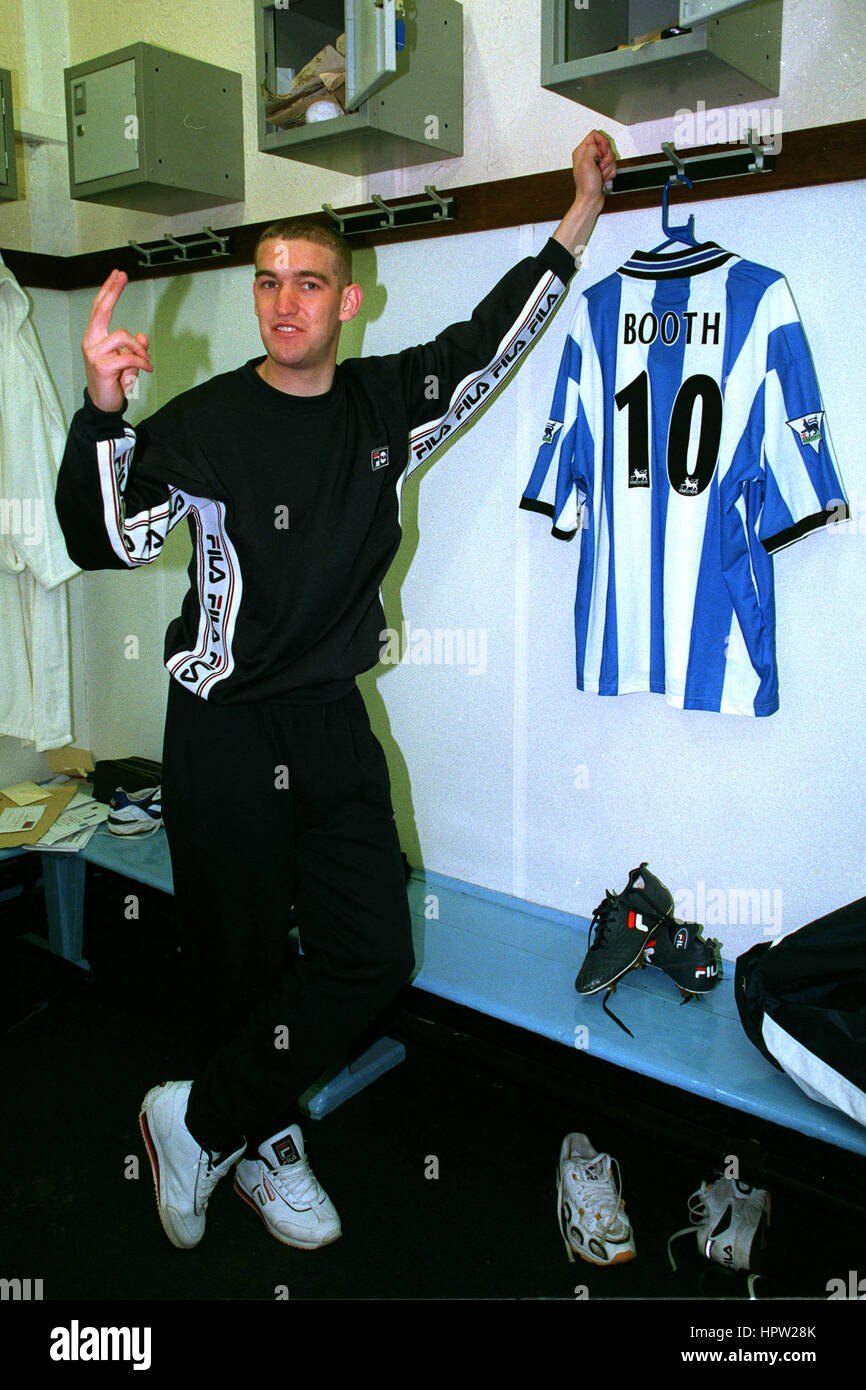 ANDY BOOTH SHEFFIELD WEDNESDAY FC 19 March 1998 Stock Photo - Alamy