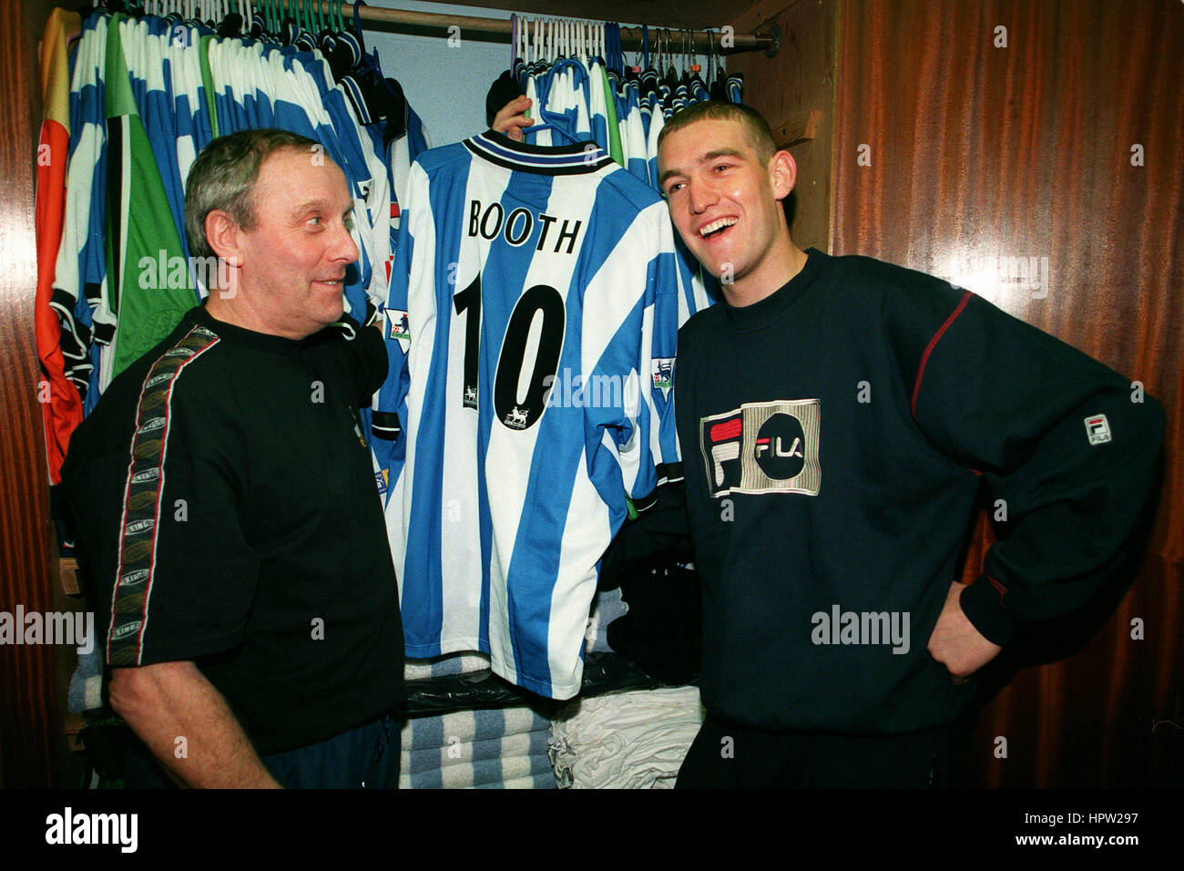ANDY BOOTH SHEFFIELD WEDNESDAY FC 19 March 1998 Stock Photo - Alamy
