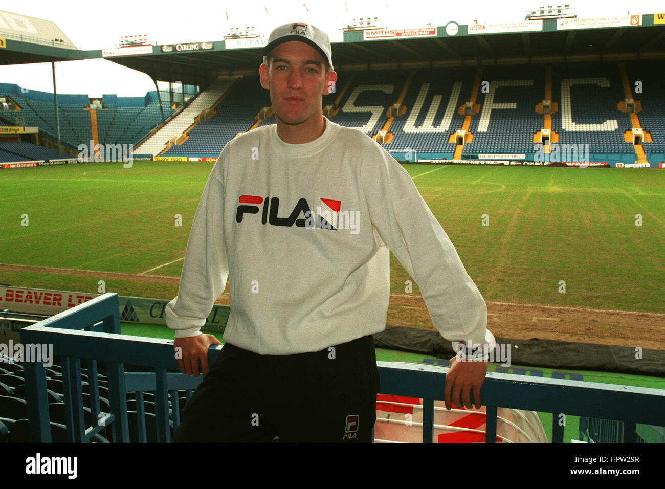 ANDY BOOTH SHEFFIELD WEDNESDAY FC 19 March 1998 Stock Photo - Alamy