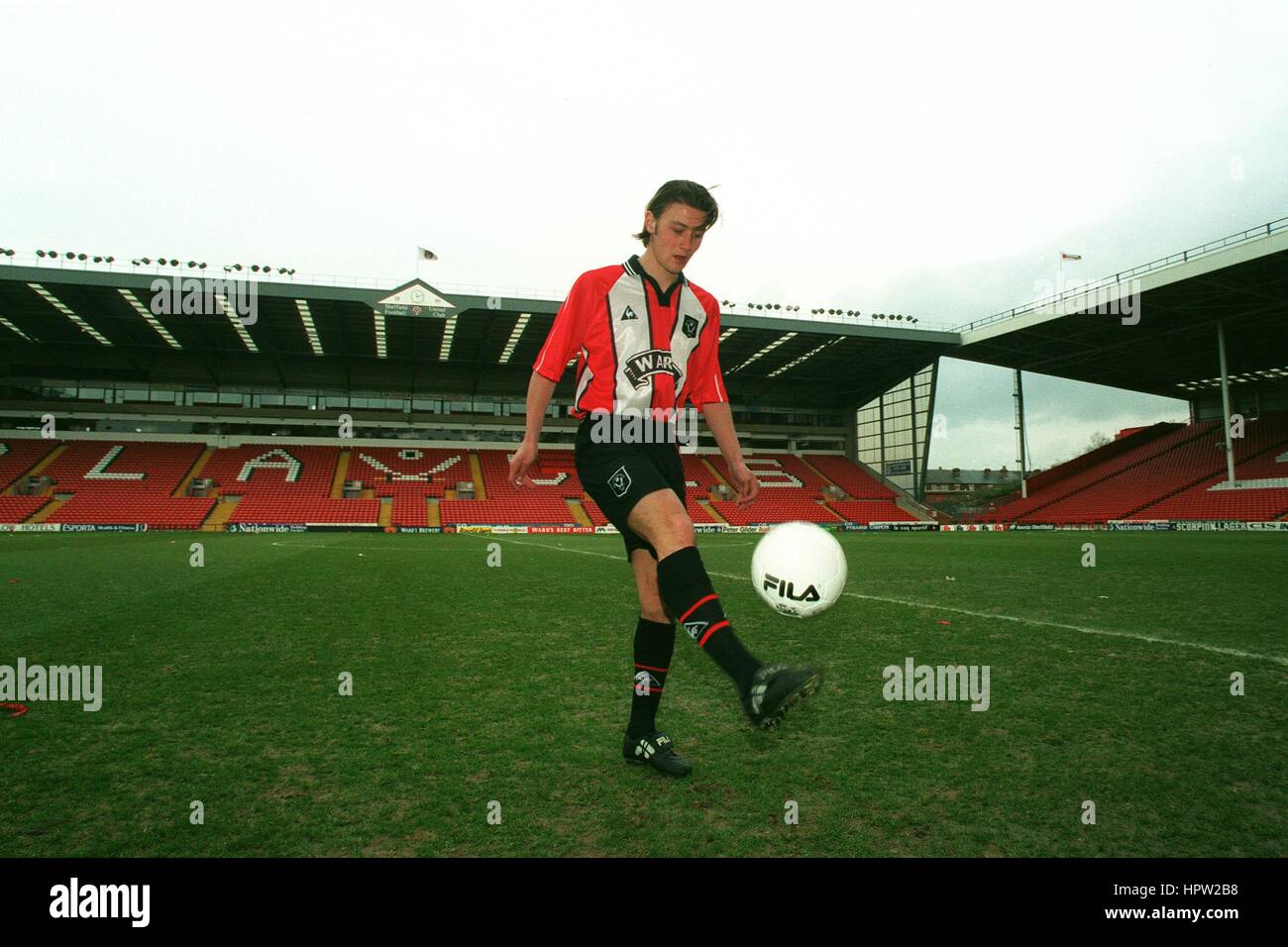 WAYNE QUINN SHEFFIELD UNITED FC 19 March 1998 Stock Photo - Alamy