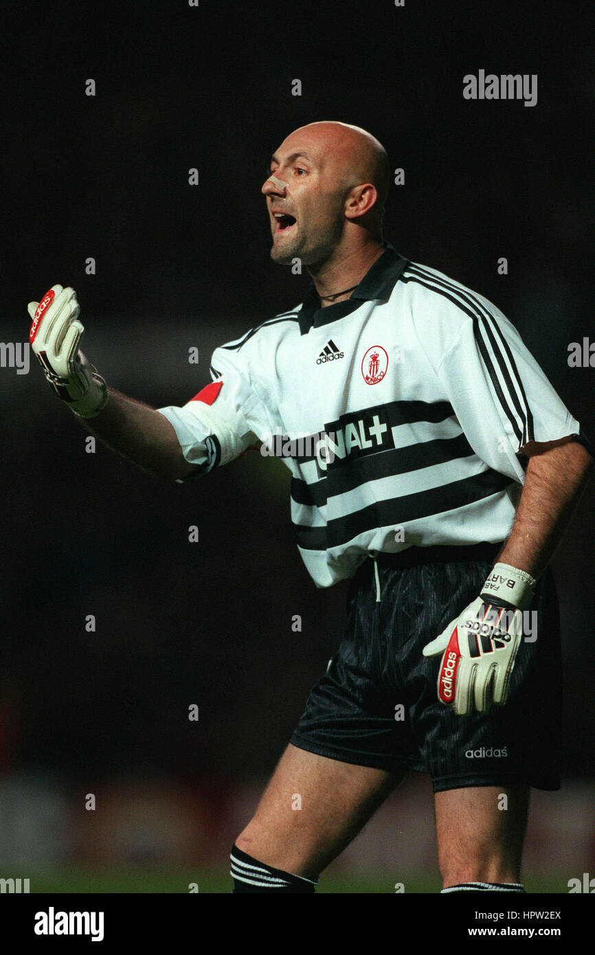 Barthez 1998 hi-res stock photography and images - Alamy