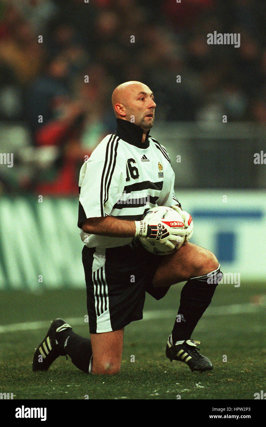 Fabien Barthez Stock Photos & Fabien Barthez Stock Images - Alamy