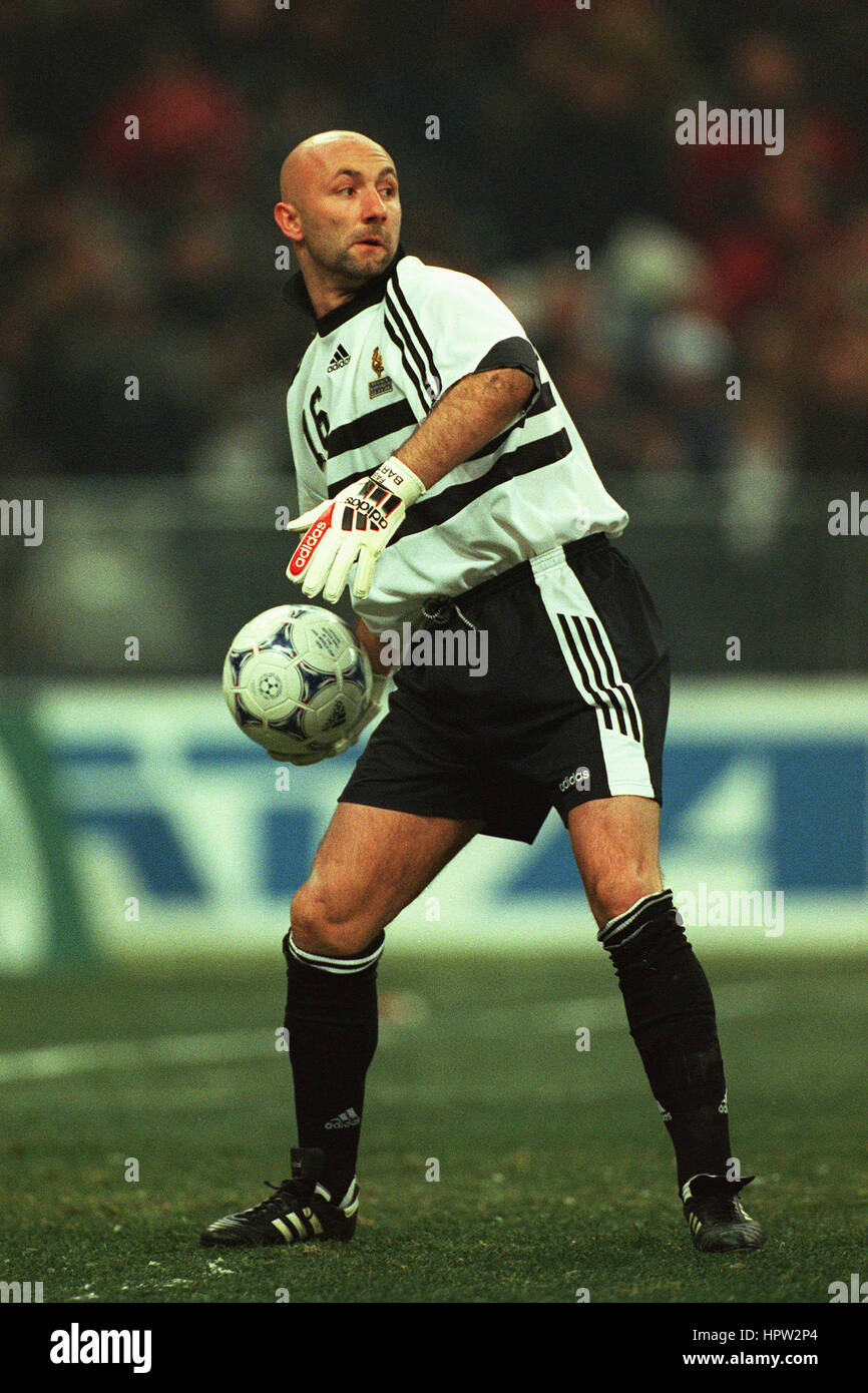 Barthez 1998 hi-res stock photography and images - Alamy