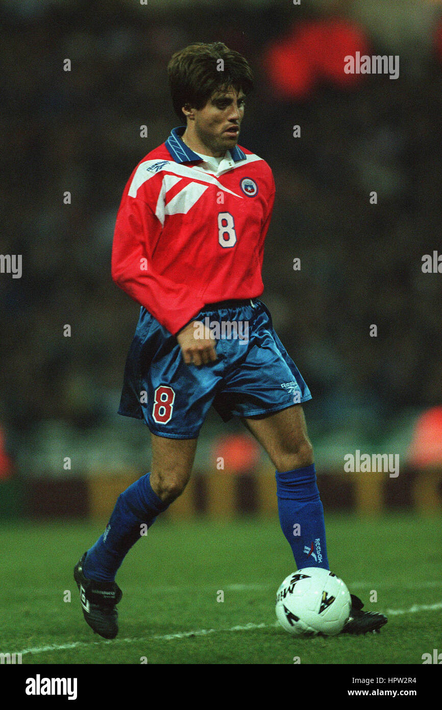 CLARENCE ACUNA CHILE 12 February 1998 Stock Photo - Alamy