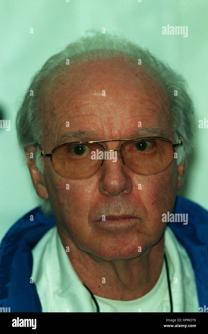 MARIO ZAGALLO BRAZILIAN FOOTBALL MANAGER 18 February 1998 Stock Photo ...