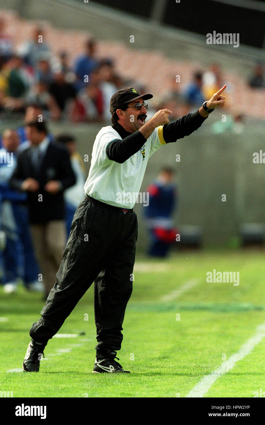 RENE SIMOES JAMAICAN FOOTBALL COACH 19 February 1998 Stock Photo - Alamy
