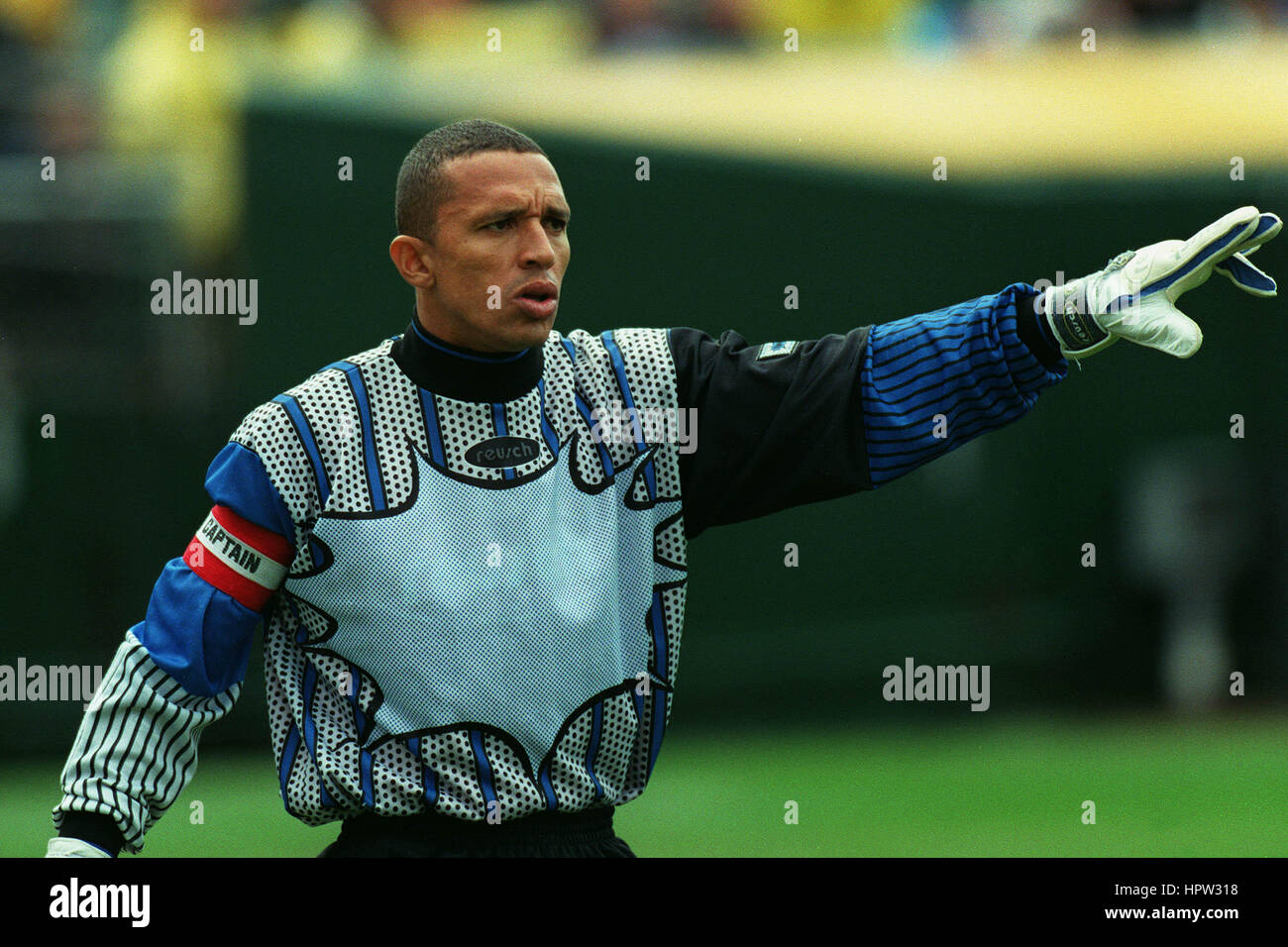 Lonnis hi-res stock photography and images - Alamy