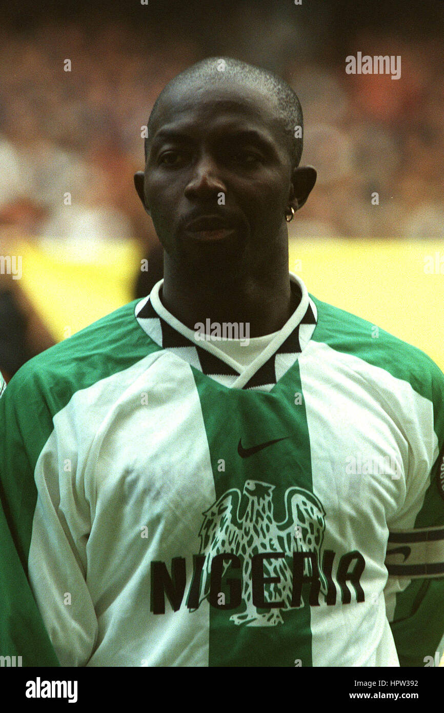 SAMSON SIASIA NIGERIA 01 March 1998 Stock Photo - Alamy