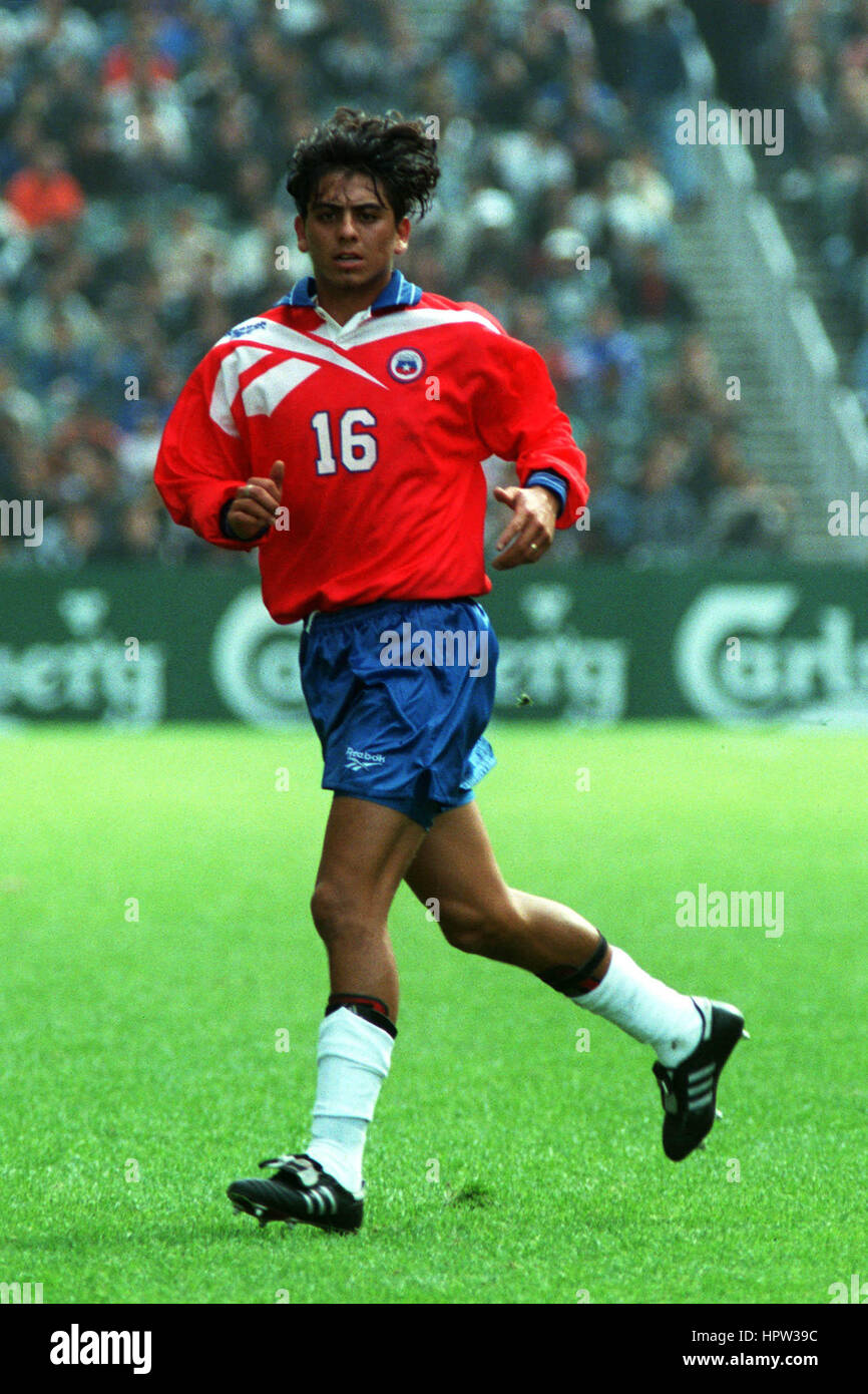 PAOLO VIVAR CHILE 01 March 1998 Stock Photo - Alamy