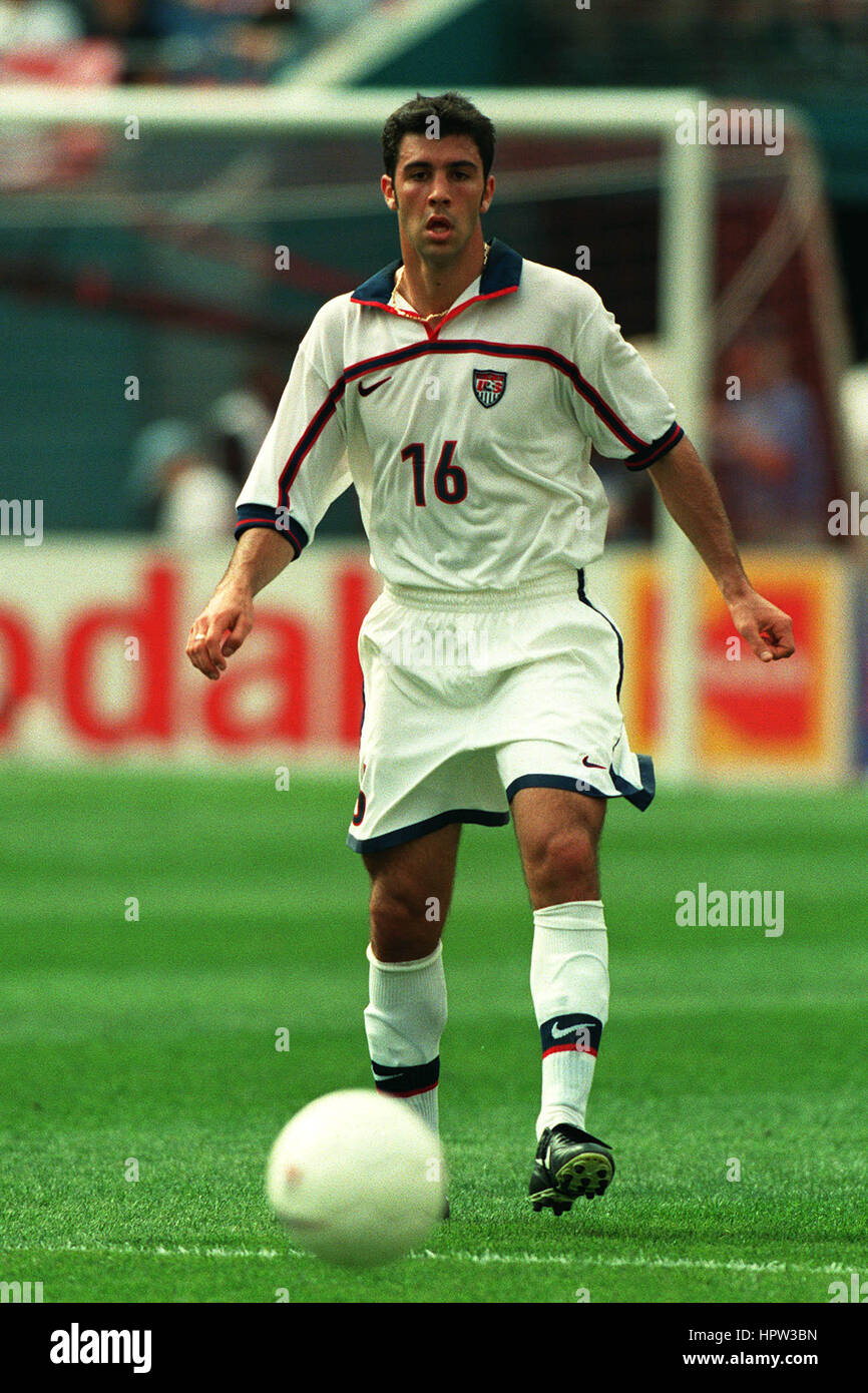 JOVAN KIROVSKI USA & BORUSSIA DORTMUND 09 March 1998 Stock Photo - Alamy