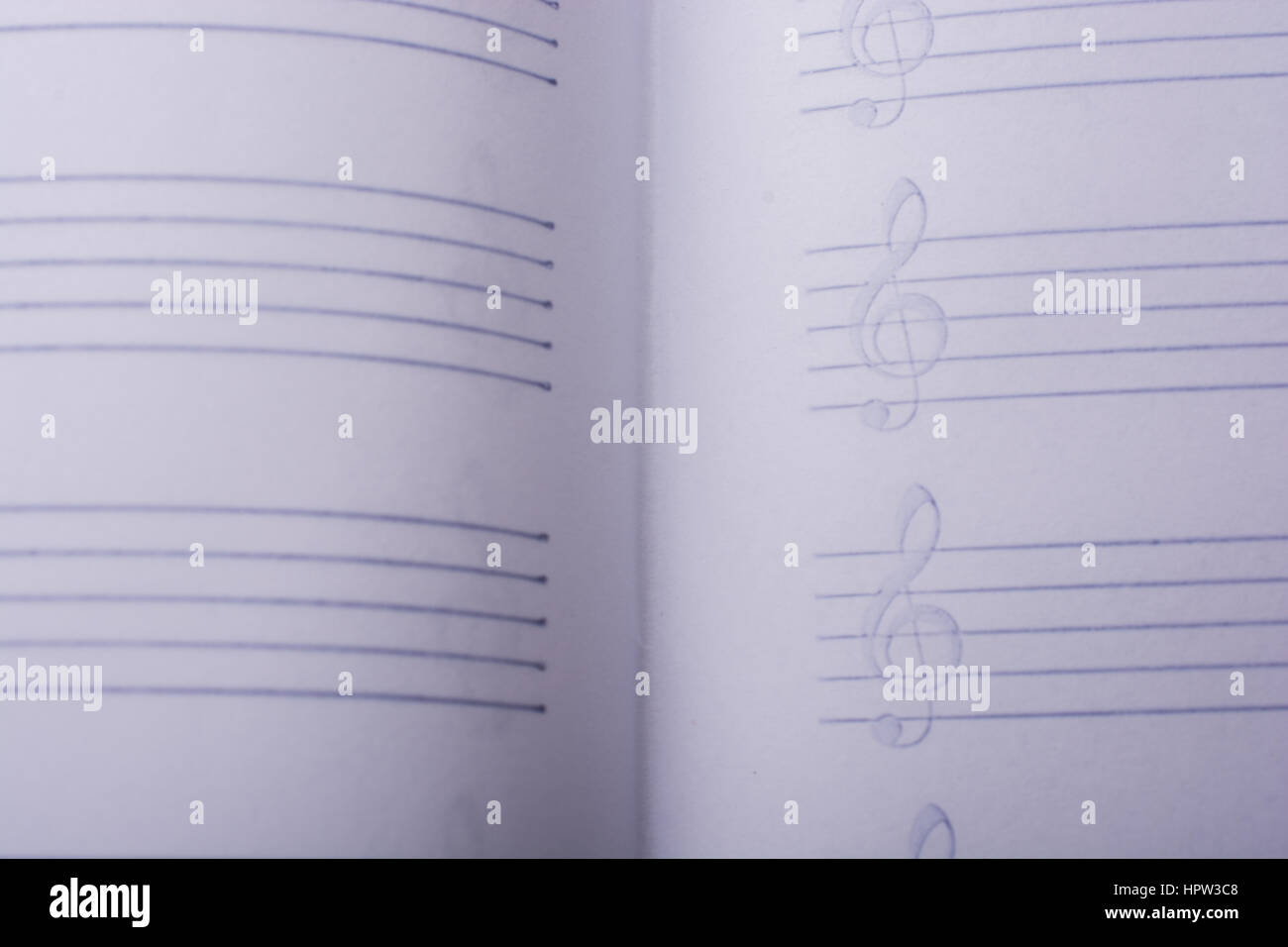 An empty white note paper for musical notes Stock Photo - Alamy