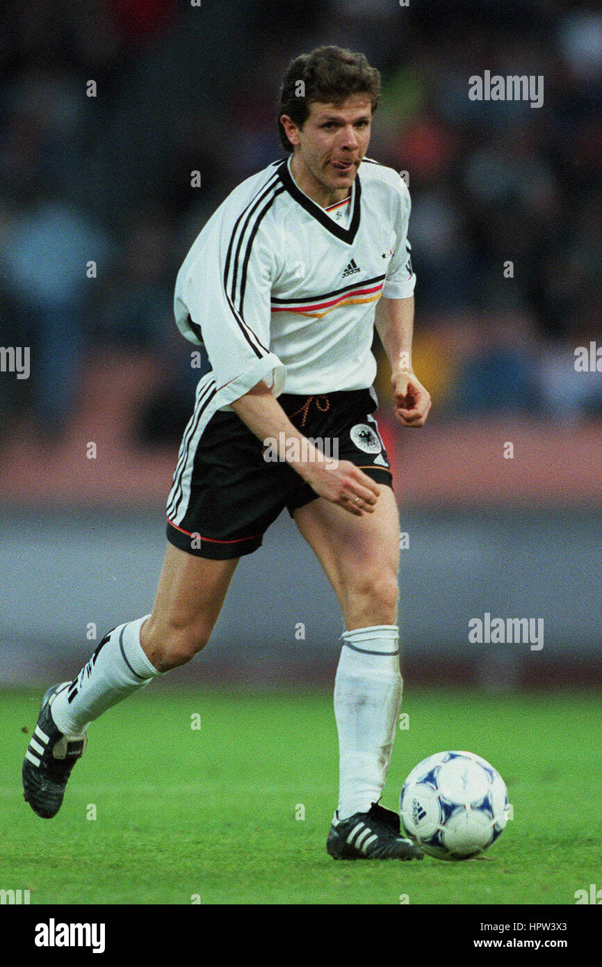 ANDREAS MOLLER GERMANY & BORUSSIA DORTMUND FC 24 April 1998 Stock Photo ...