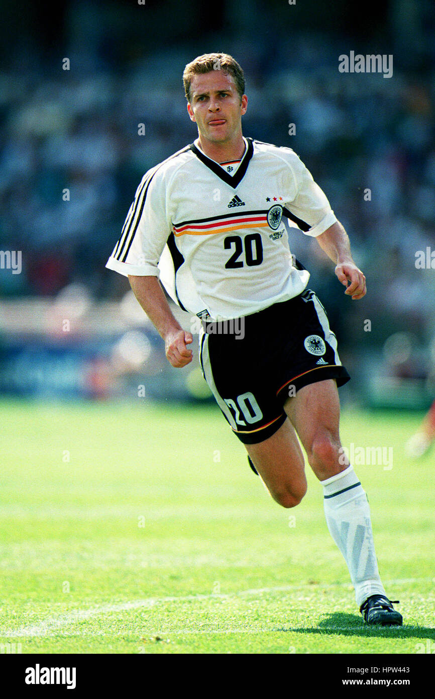 Oliver bierhoff 1998 hi-res stock photography and images - Alamy
