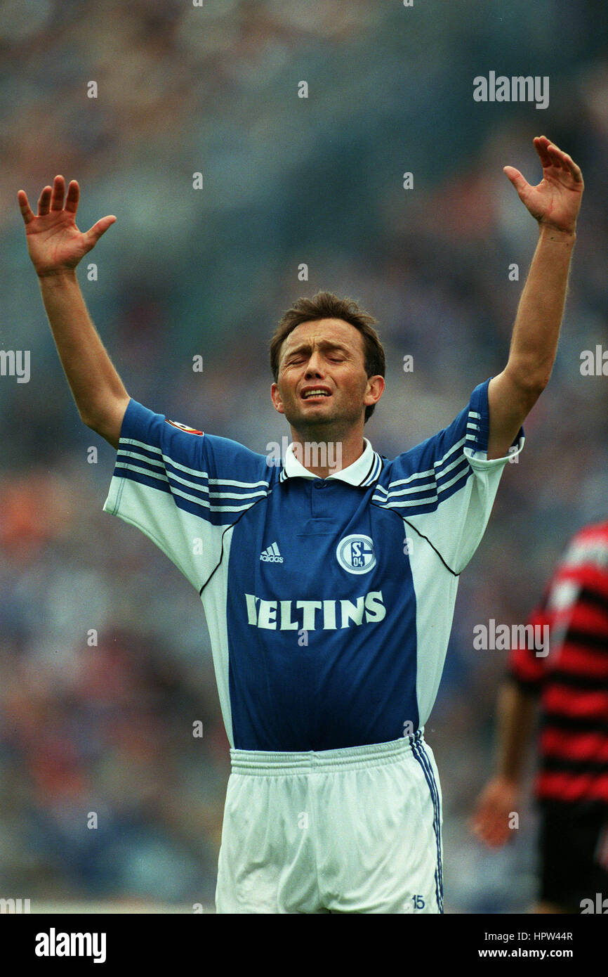 HAMI SCHALKE 04 FC 25 August 1998 Stock Photo - Alamy