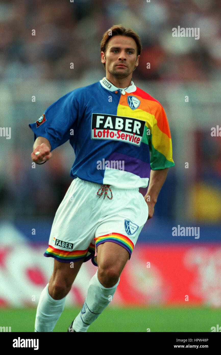 PETER PESCHEL VFL BOCHUM 26 August 1998 Stock Photo - Alamy