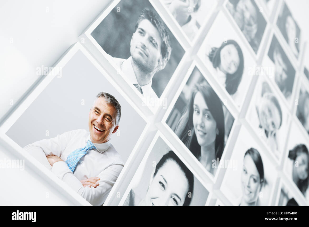Portraits of a group of people smiling Stock Photo - Alamy