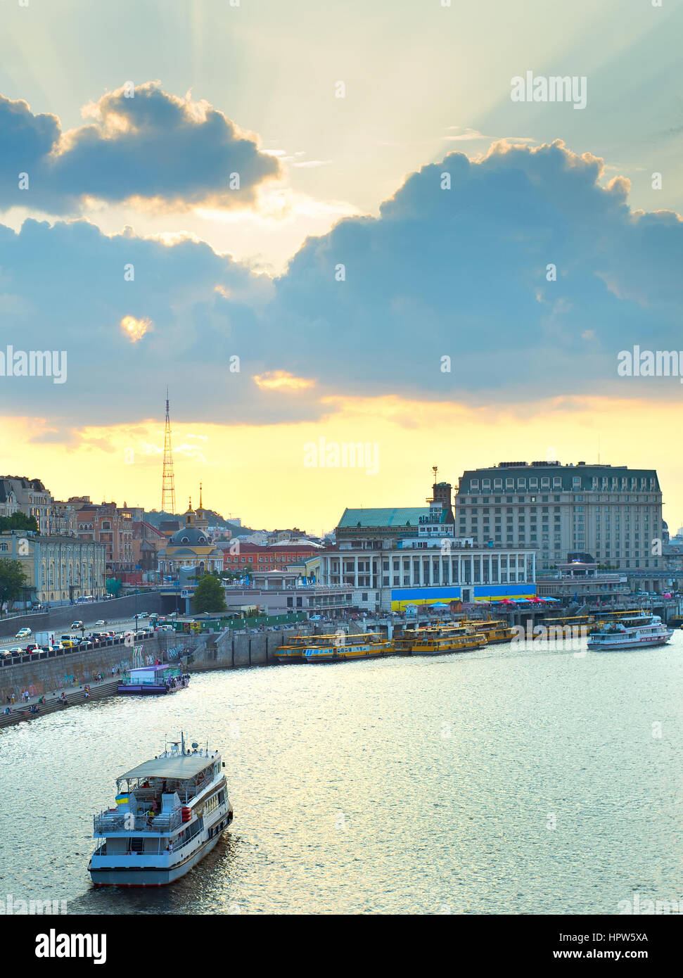 Kyiv river station hi-res stock photography and images - Alamy