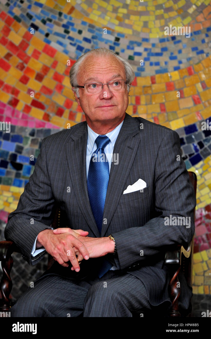 Re carl gustaf folke hubertus hi-res stock photography and images - Alamy