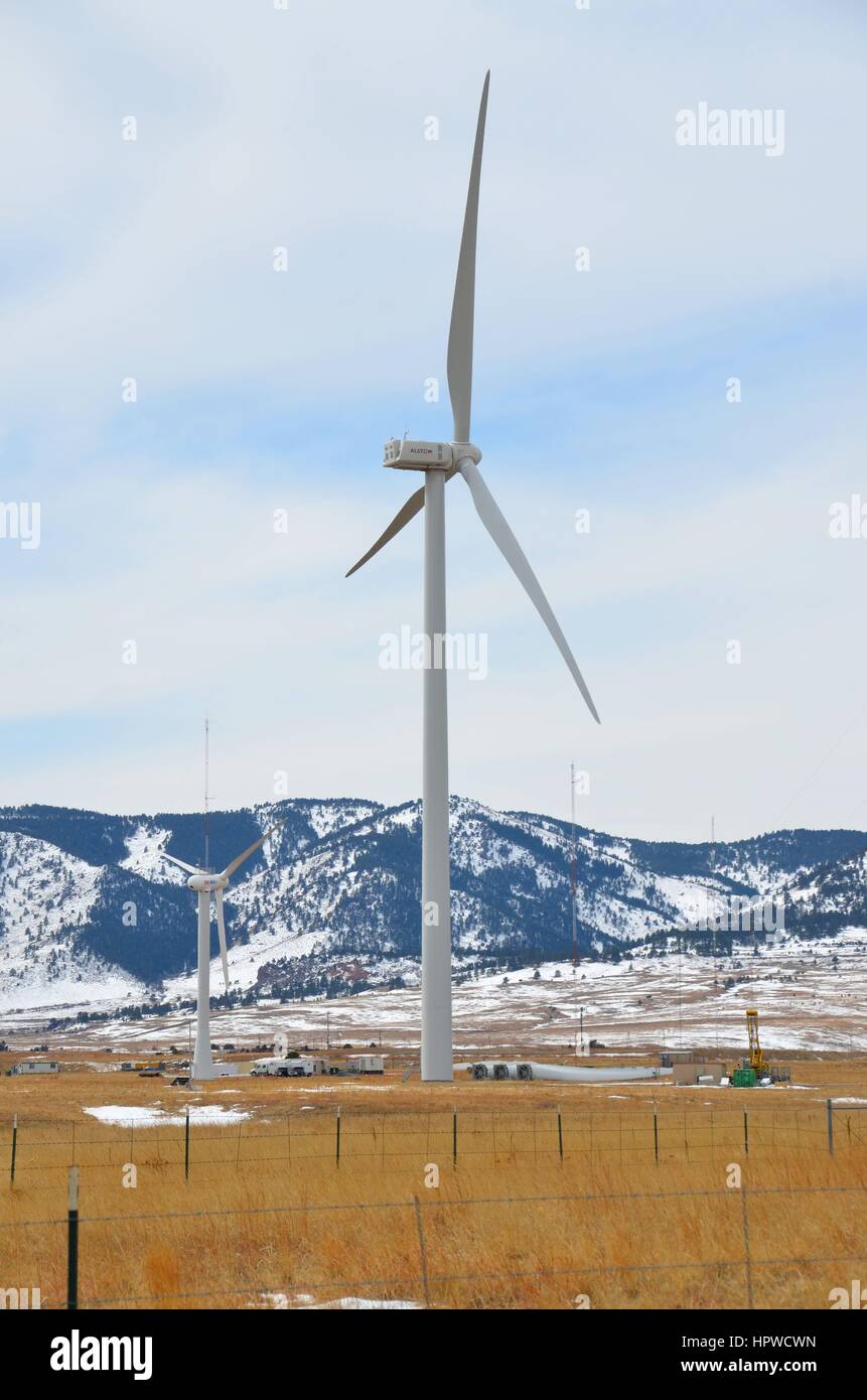 American farm windmills hi-res stock photography and images - Alamy
