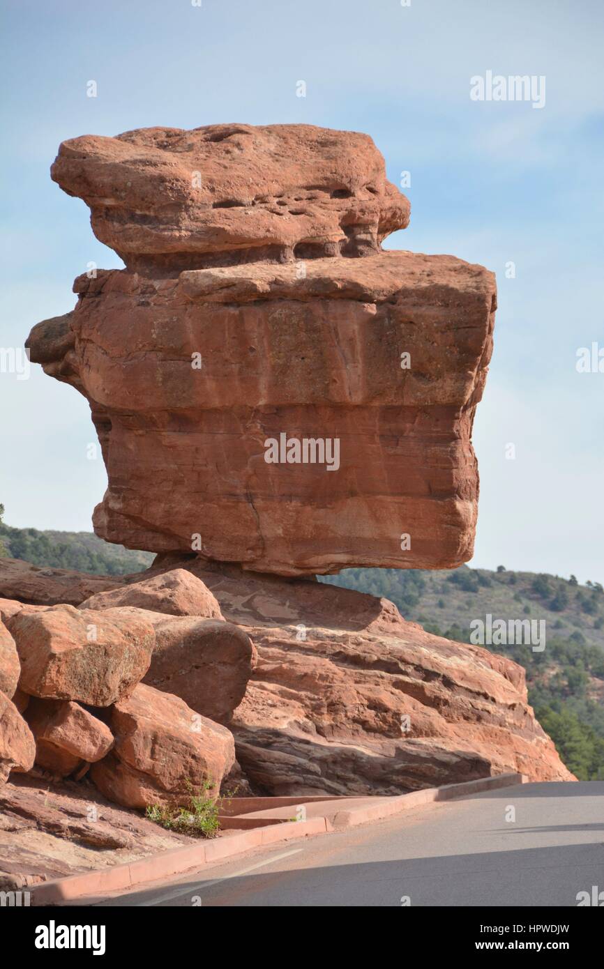 Balanced Rock at Colorado Springs, Garden of the Gods Stock Photo - Alamy