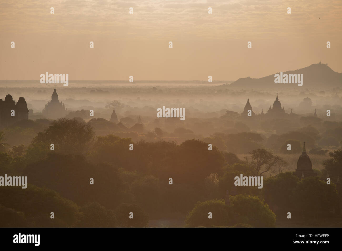 Temples in bagan sunset hi-res stock photography and images - Alamy
