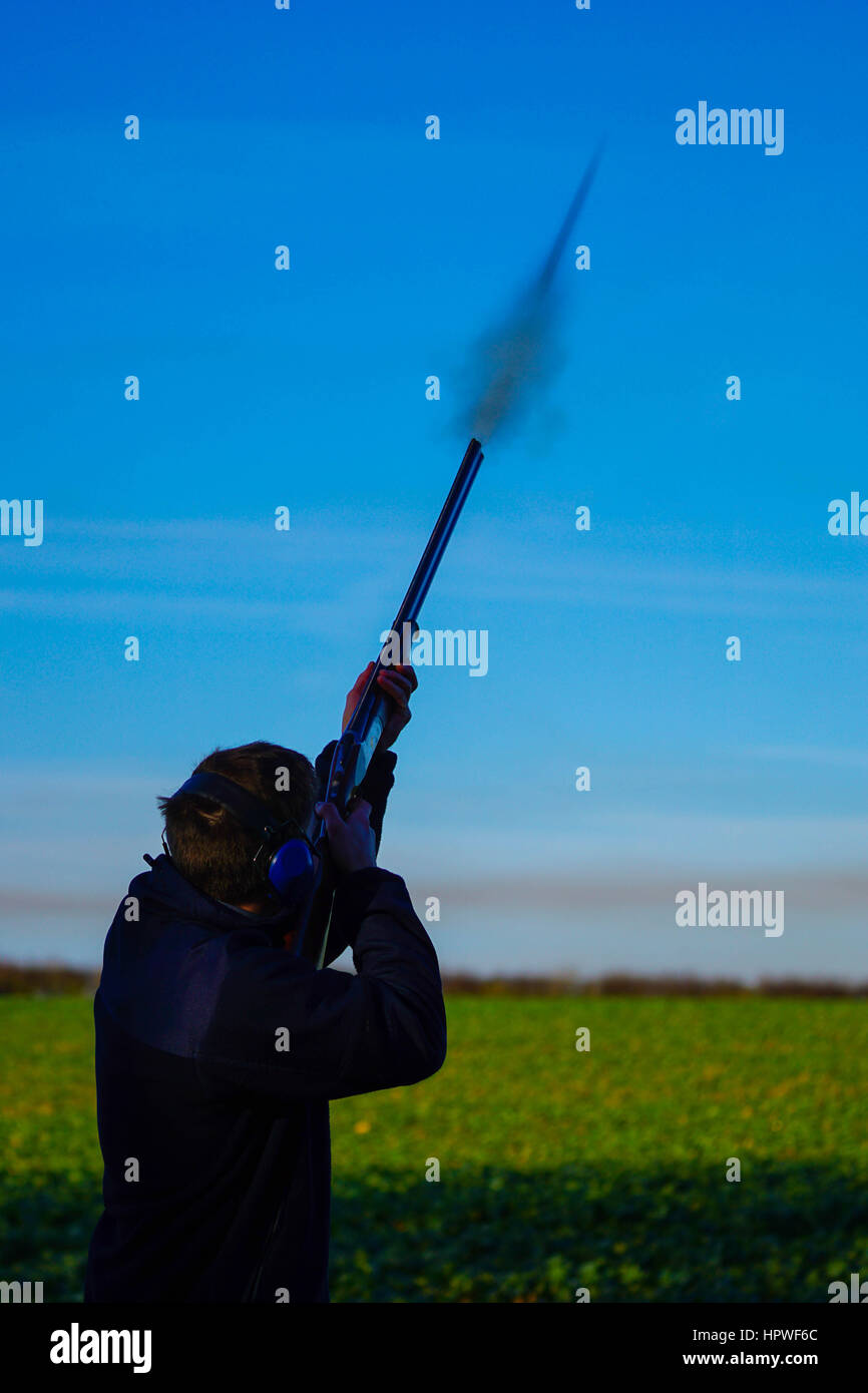 Clay shooting hi-res stock photography and images - Alamy