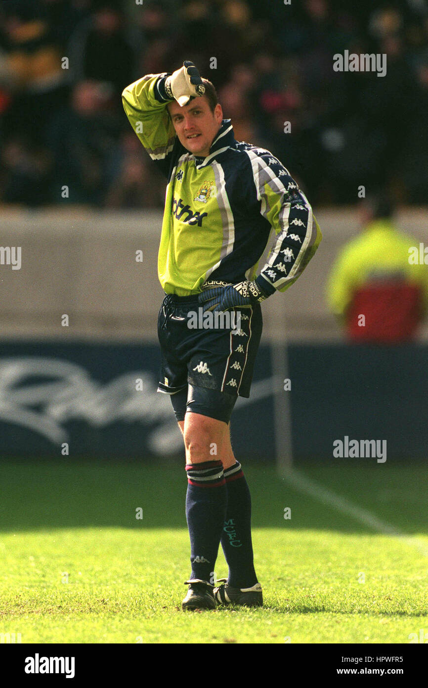 Martyn margetson hi-res stock photography and images - Alamy