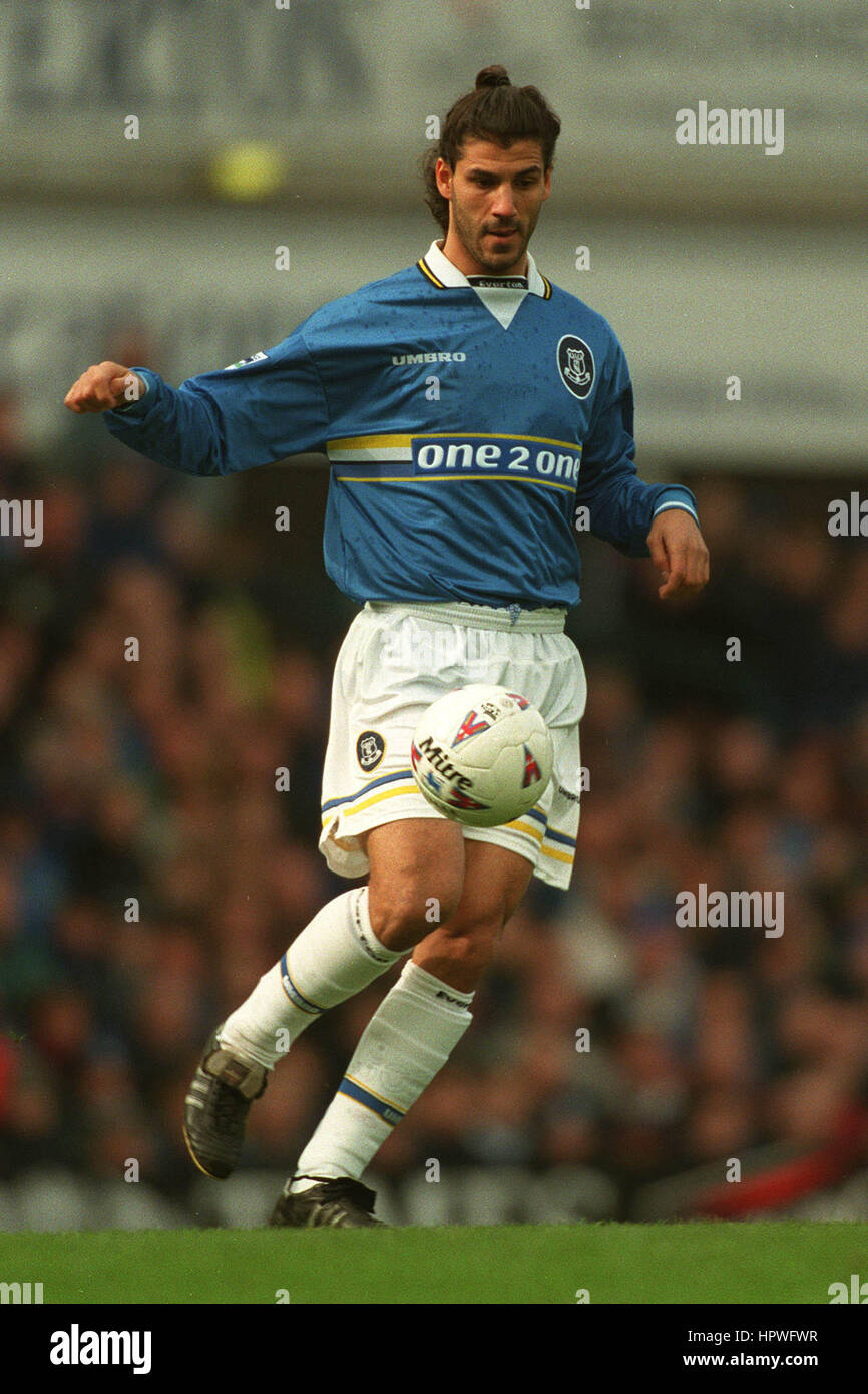 Madar everton hi-res stock photography and images - Alamy