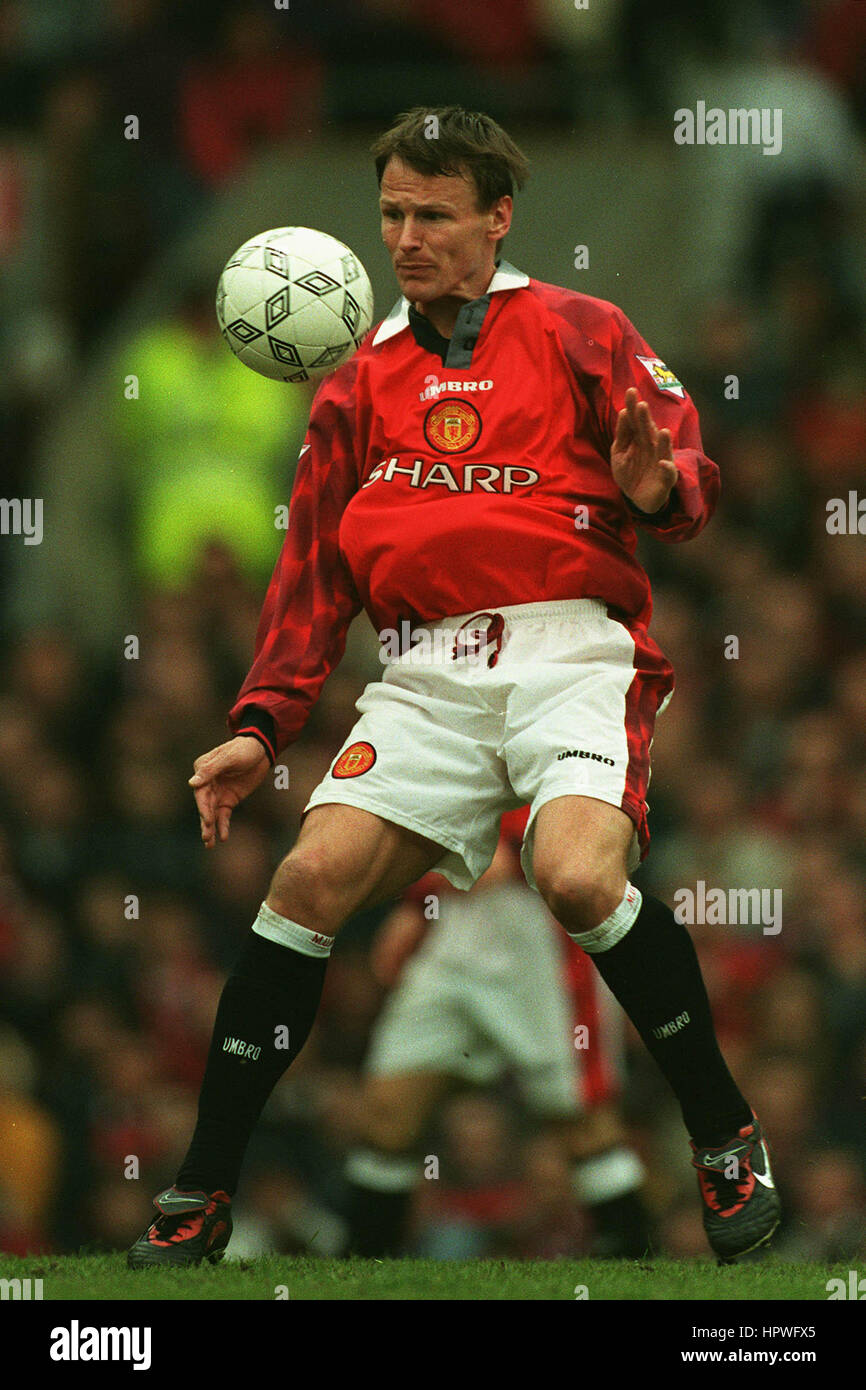 Teddy sheringham hi-res stock photography and images - Alamy
