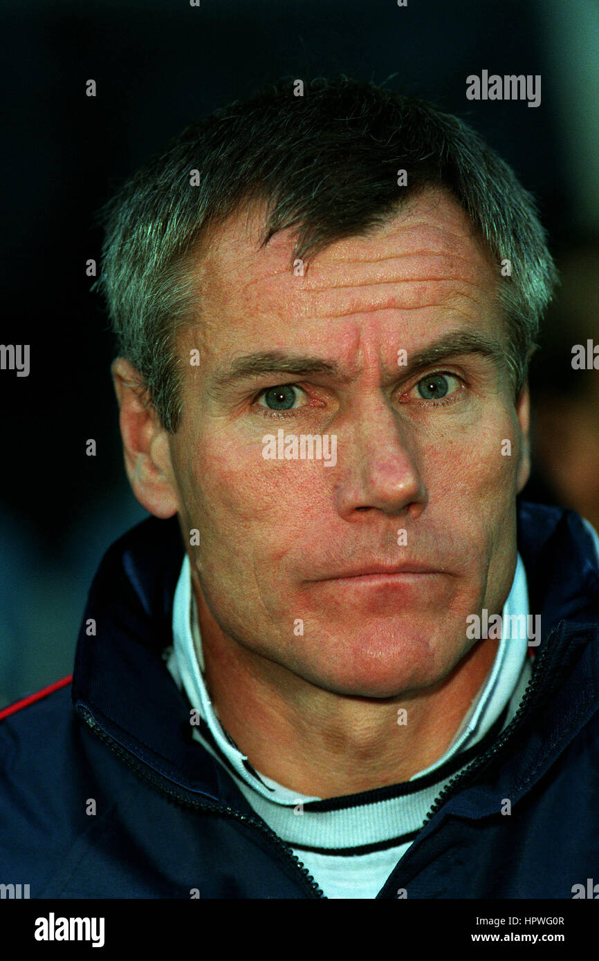 Peter taylor hi-res stock photography and images - Alamy