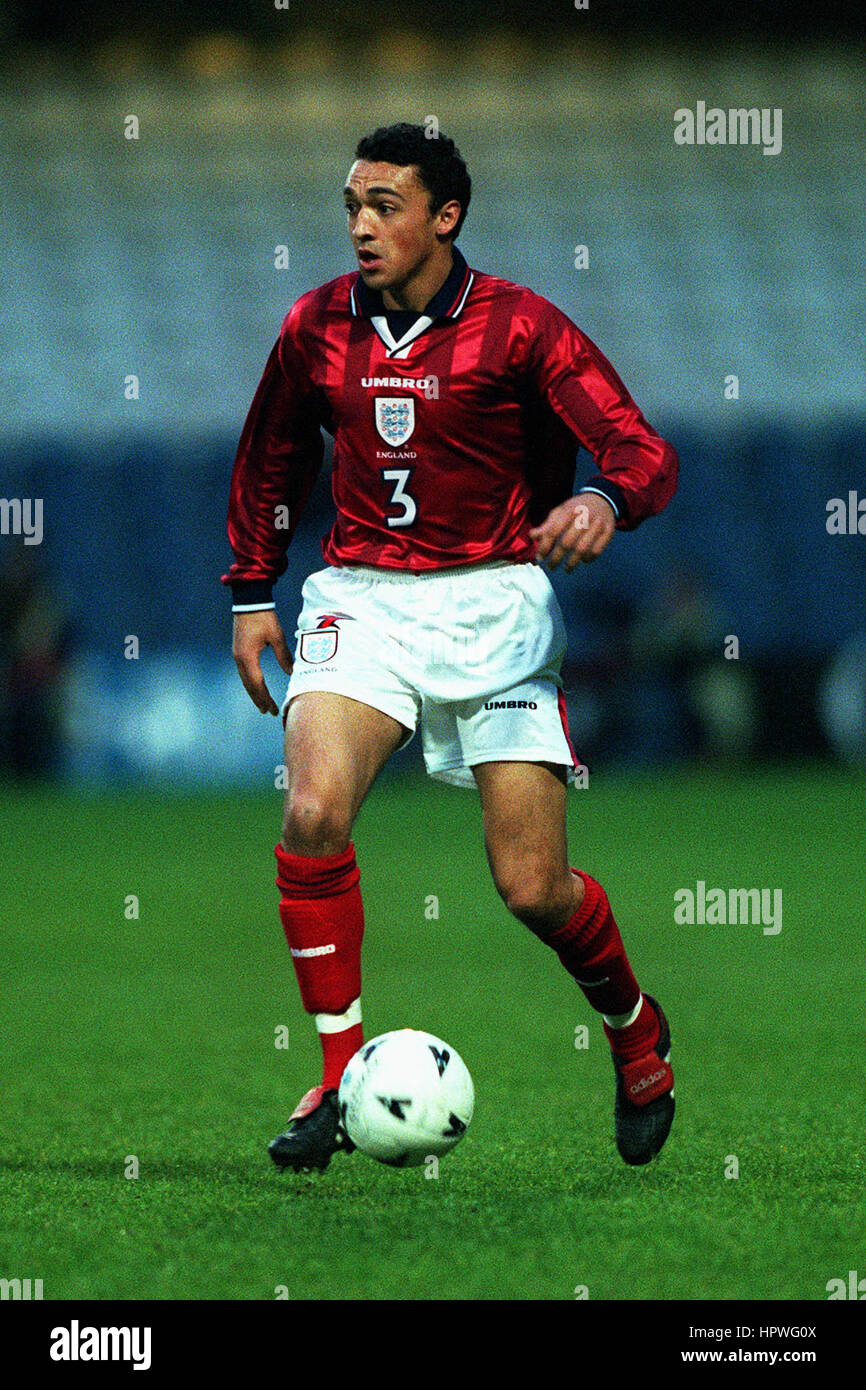 Carl serrant england oldham athletic hi-res stock photography and ...