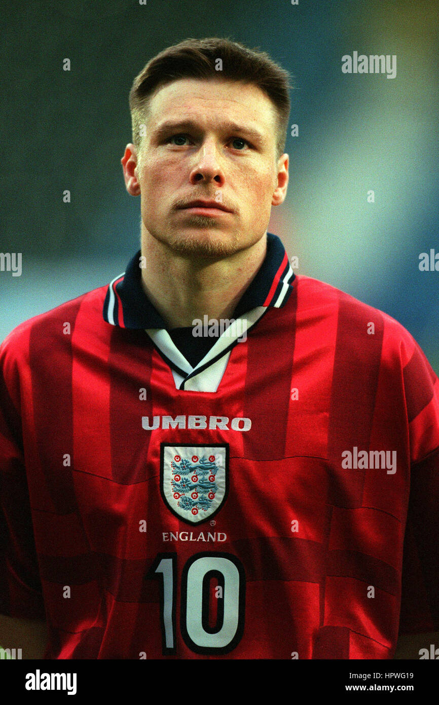 NICK BARMBY ENGLAND & EVERTON FC 22 April 1998 Stock Photo - Alamy